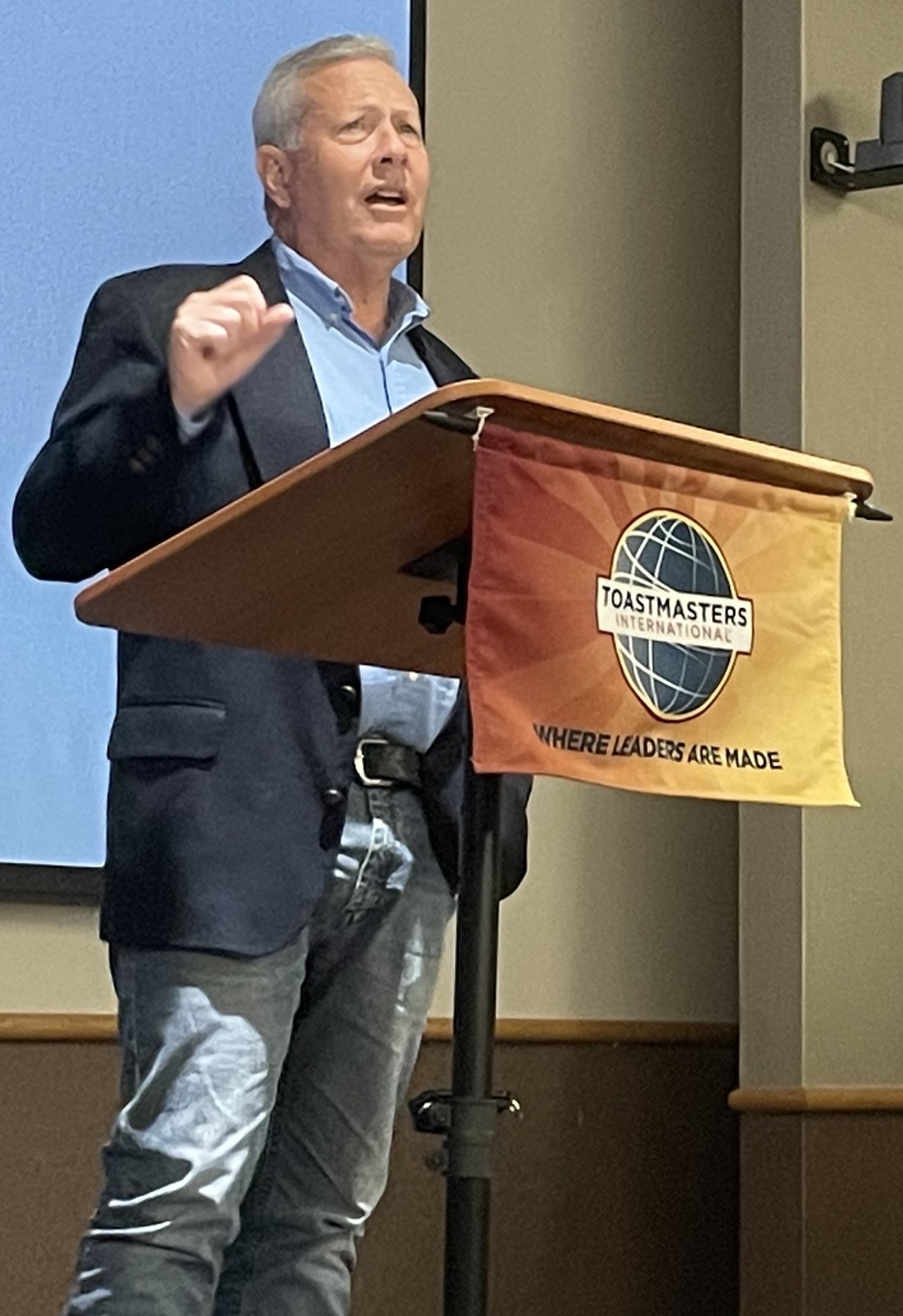 December 2023 Newsletter - District 35 Toastmasters